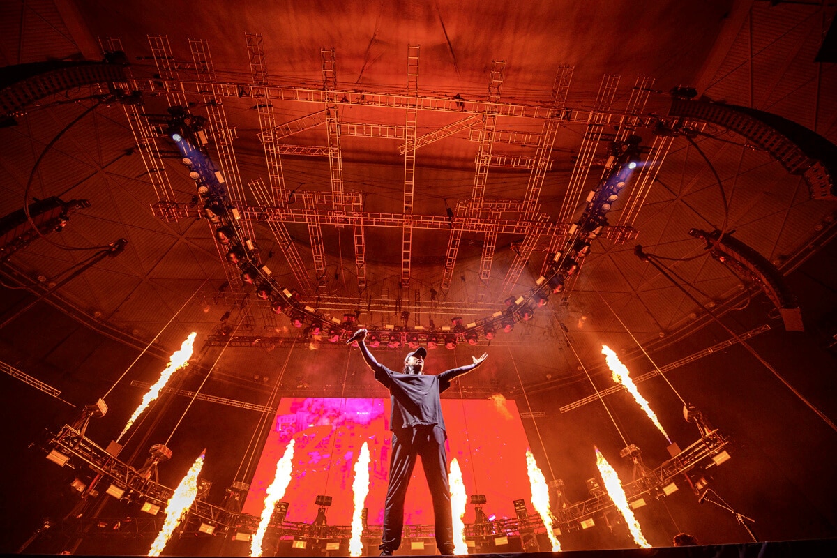 Falling In Reverse: arrogancia y genialidad visual en su estreno en ...